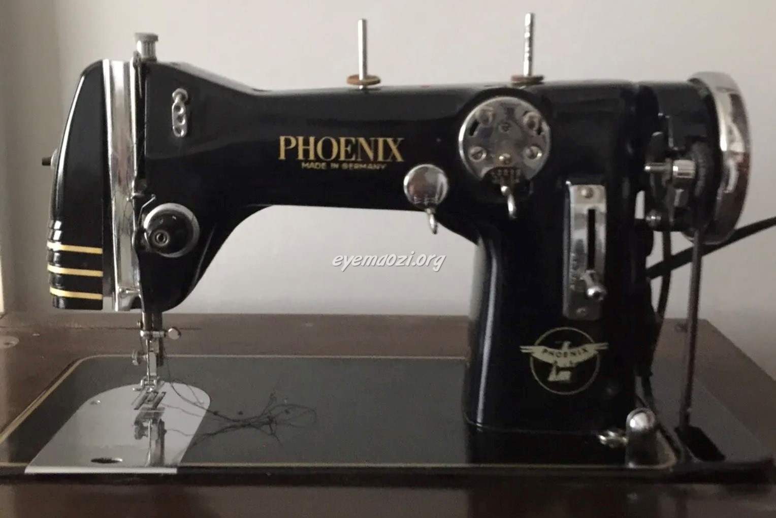 Phoenix 282 - Eye Ma Ozi Collector