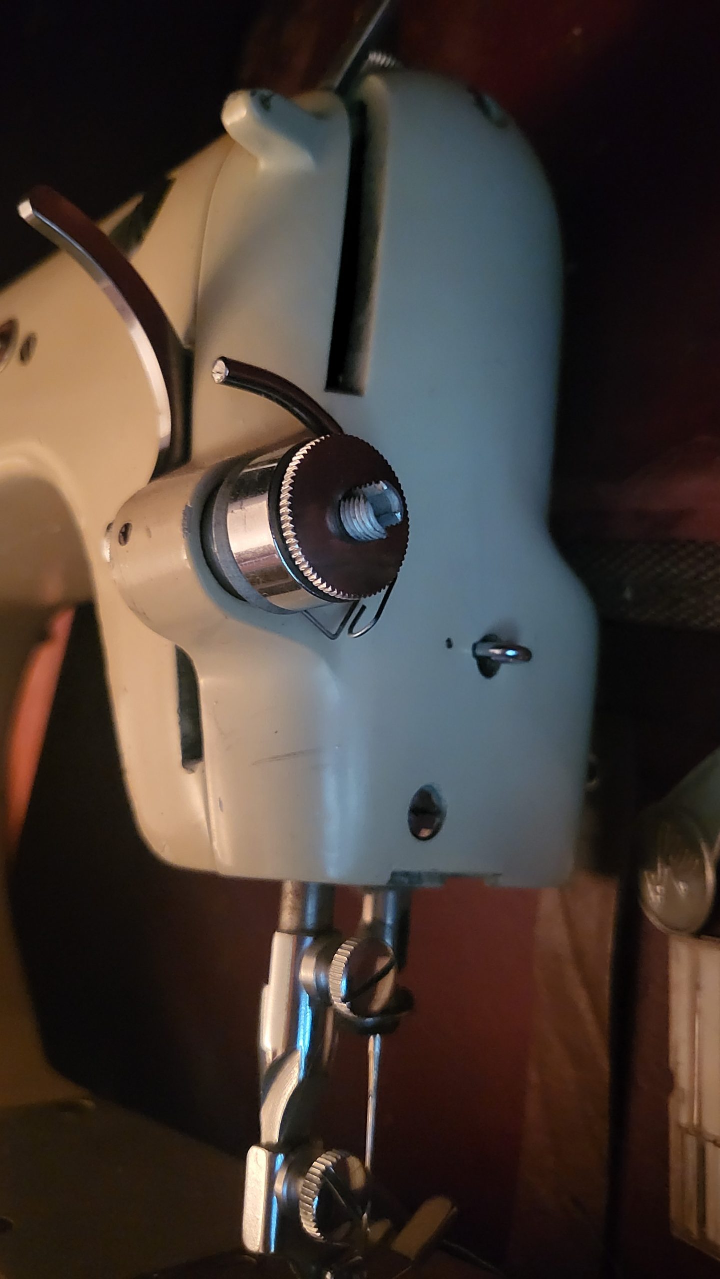 Fridor, Dutch vintage sewing machine. - Eye Ma Ozi Collector