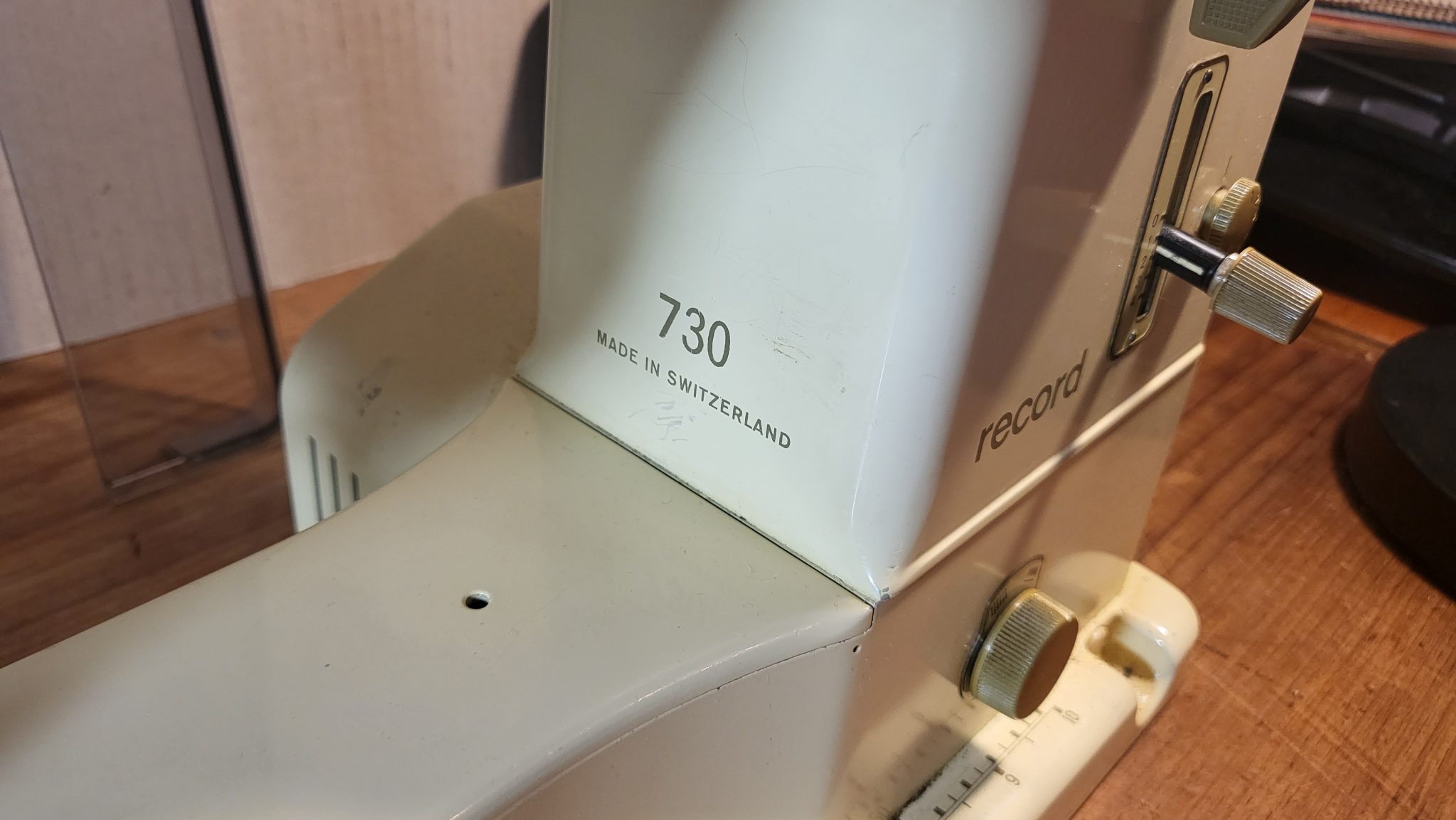 Bernina 730 - Eye Ma Ozi Collector