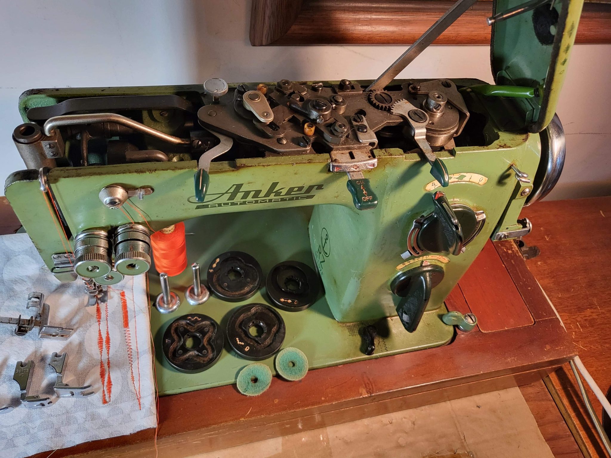 Anker RZ Deluxe - Eye Ma Ozi Collector